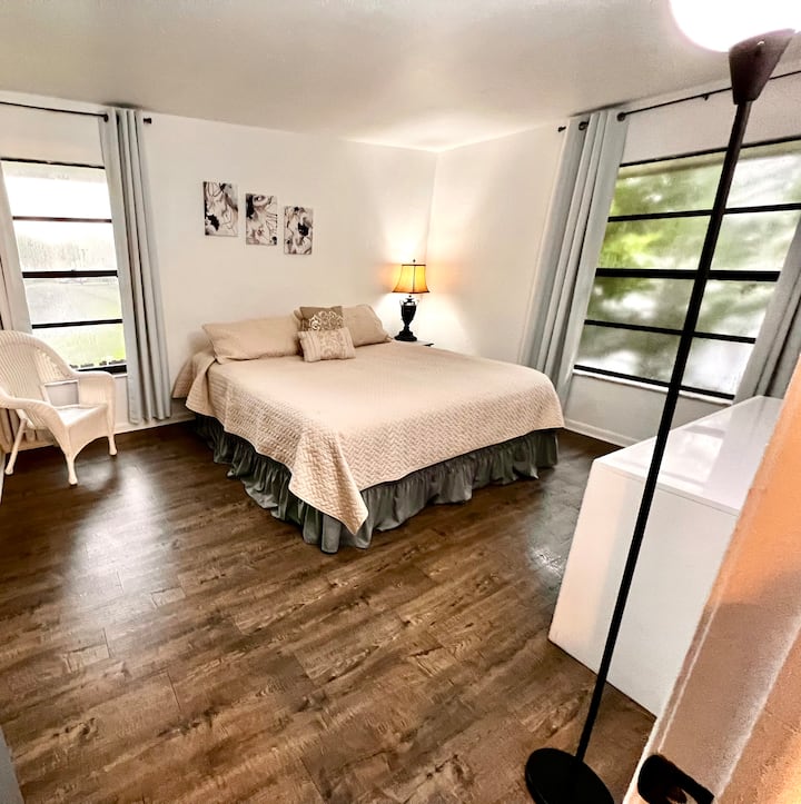 Sunny Florida Condo! - Fort Myers, FL