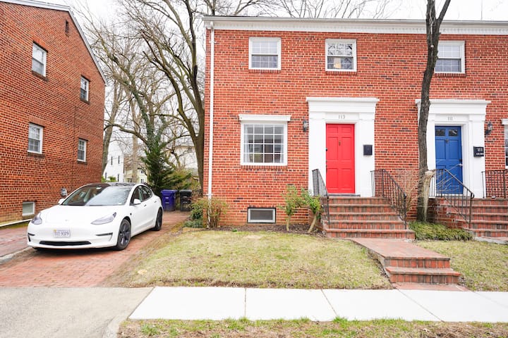 Chic Del Ray House In The Heart Of Alexandria - Alexandria, VA