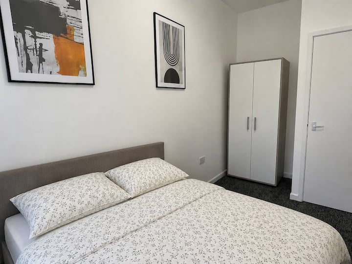 Stylish Apartment For 3 | City Center