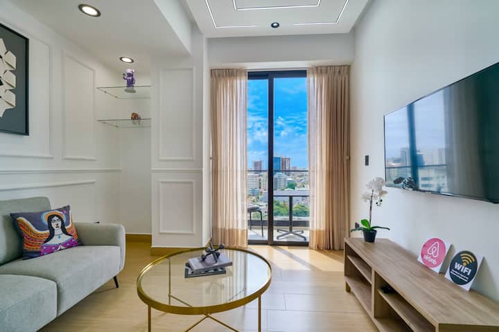 The Skyline Suite | Luxury 1br With Balcony | Pool - Santo Domingo