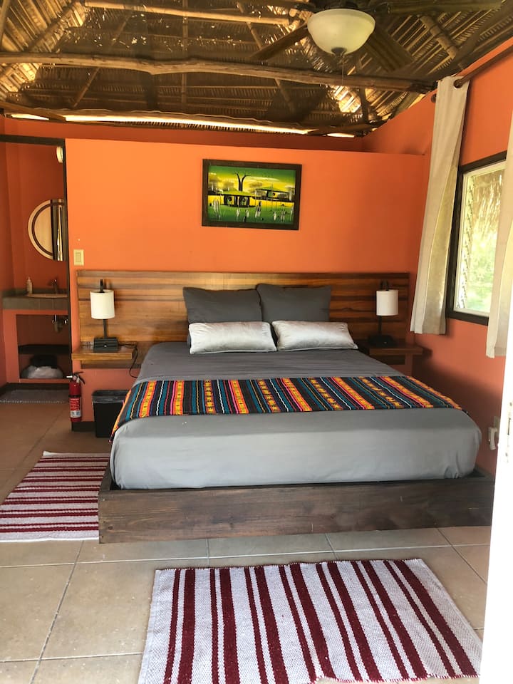 Swasey River Off Grid Thatch Queen Cabin - Belize