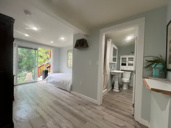Redwood Retreat & Optional Sprinter Van Experience - Sebastopol, CA
