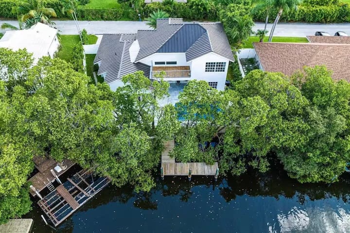 Coastal Paradise | Private Pool | 4br/3ba - The Bahamas