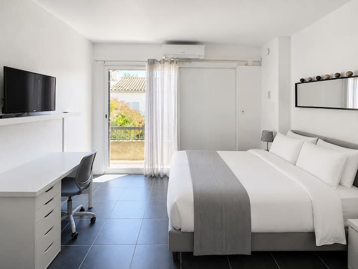 Studio Climatisé - Plage à 500m - Parking - Le Pradet