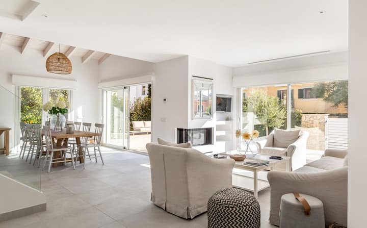 The Porthouse - Luxury 5-bedroom In Port Andratx - Andratx
