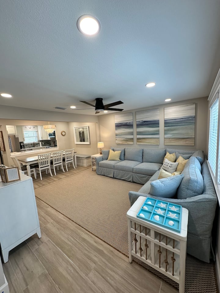 Sugar Beach F-28 ~ Gulf-side Luxury Townhome! - Navarre, FL