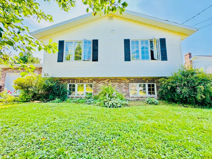 Urban Quiet Residence - Charlottetown