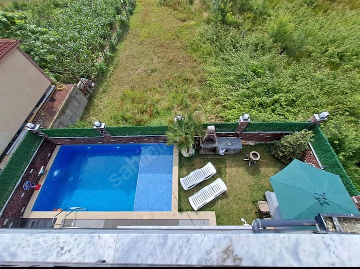 Denize Yürüme Mesafesinde Müstakil Havuzlu Villa - Turkey