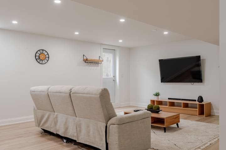 Modern |Cozy| Suite In Stouffville - Whitchurch-Stouffville