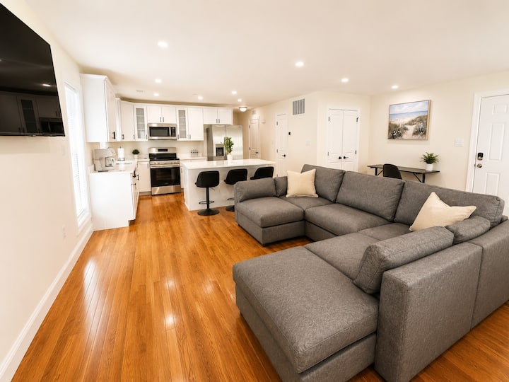 A New 3 Bedroom 4 Beds 2 Bath, Apt 2 - Norwood, MA