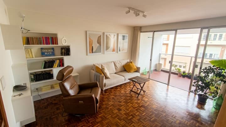 Modern Apartment Conveniently Located. - Montevidéu