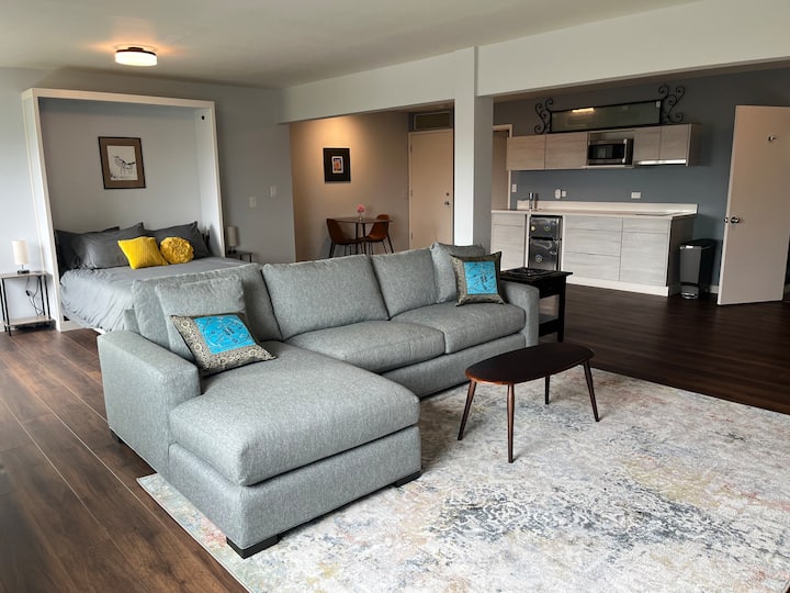 Hawks Nest Private Guest Suite - San Francisco, CA