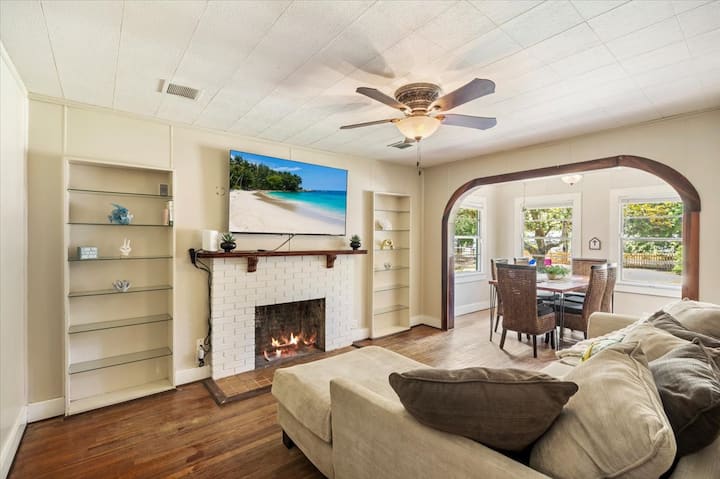 Pet Friendly | 20 Min To Beach | Pensacola Fl - Warrington, FL