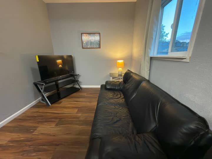 Charming Apartment-studio Near To Reno Airport - リノ, NV