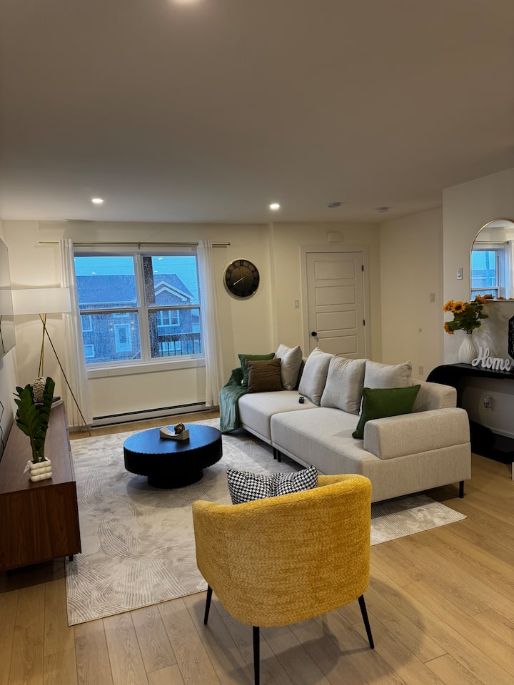 New Premium Luxury 3-bedroom Getaway| Parking - Paradise
