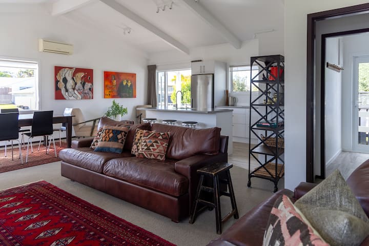 The Green House | Estuary Escape - Whangamatā