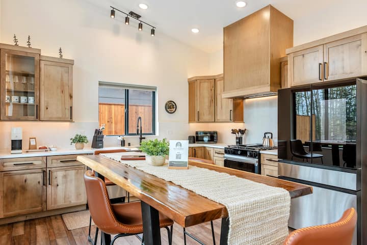Fairway Luxury Suite B : Golf & Fairgrounds - Palmer, AK