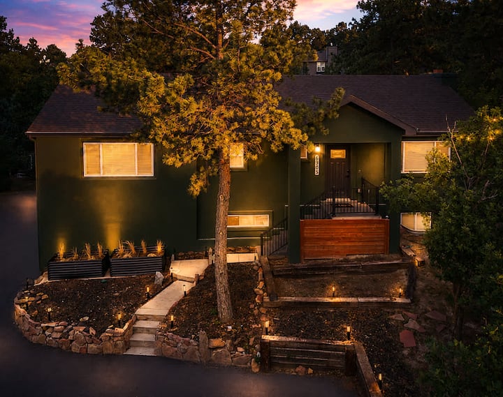 4br Mountain Retreat With Games, Large Deck &Views - Colorado Springs, CO