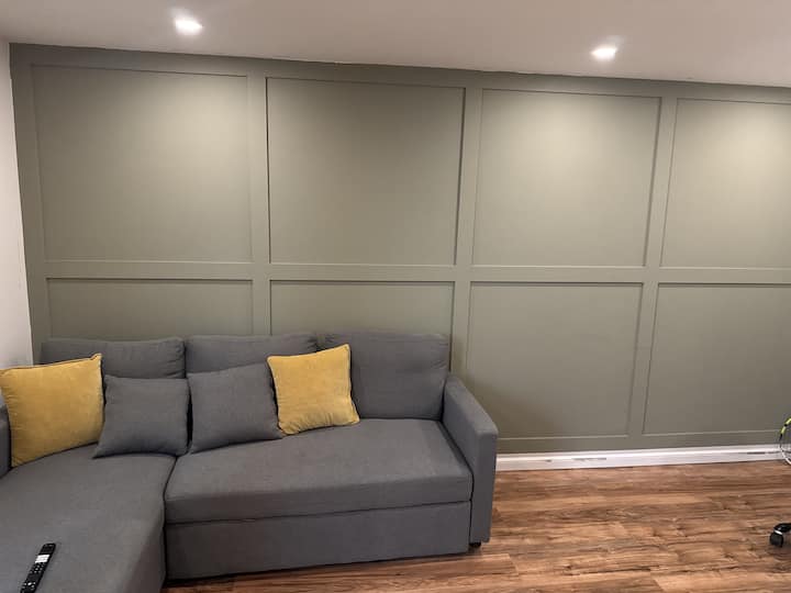 Cozy 1br Suite With Workspace & Full Kitchen - Oshawa
