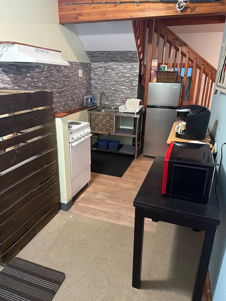 Long-term Friendly Studio Suite With 2 Queen Beds - Seward, AK