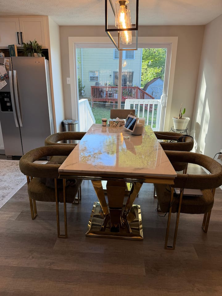 3br Home Near Downtown Frederick - Frederick, MD