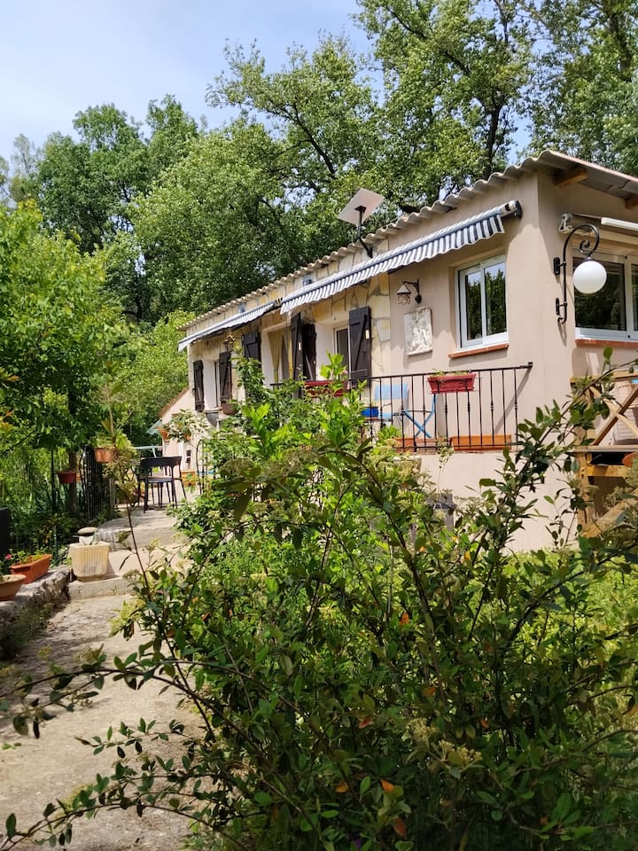 Maisonnette Au Bord De La Rivière - Vidauban