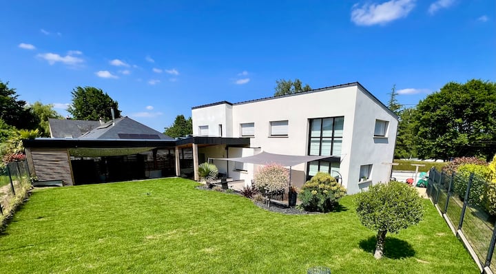 Grande Maison Familiale 5 Chambres Avec Jardin - Morbihan