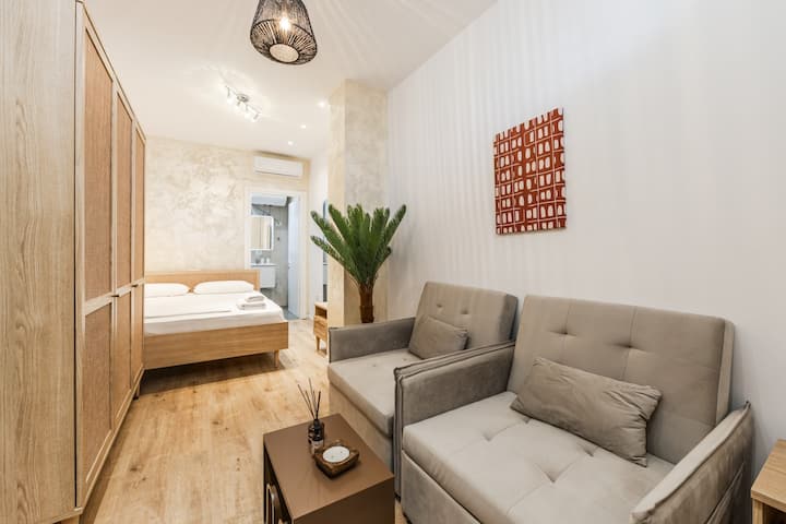 Noon Properties 2 | Beachside Studio In Dhërmi - Dhërmi