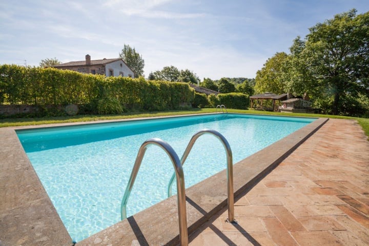Appartamento Con Piscina Condivisa In Campagna - Umbria