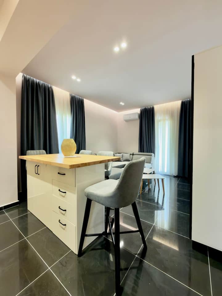 New Apartment - Himarë