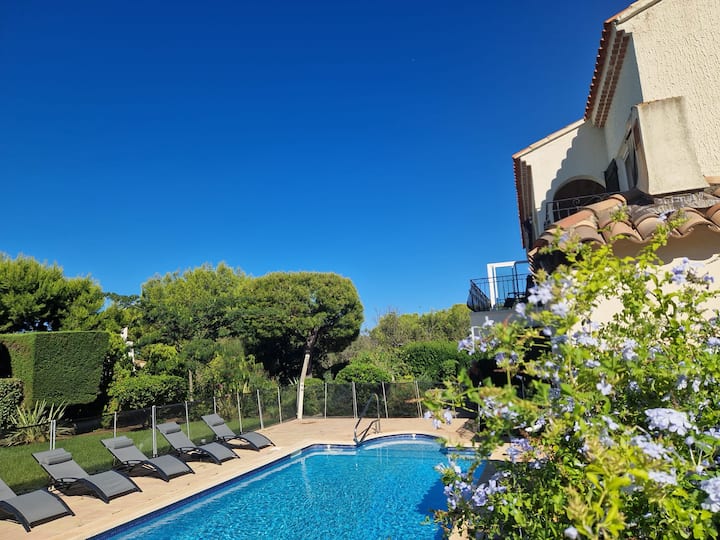 Villa Familiale Bord De Mer Avec Piscine 6-10 Pers - La Ciotat