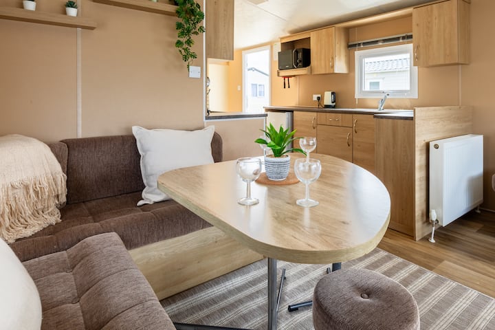 2br Family Caravan | On Site Facilities - ハンスタントン