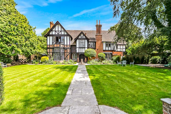 Highbury Mansion - Ringwood
