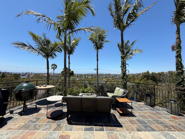 Private Patio With
Ocean And Redondo Beach View - Torrance, CA