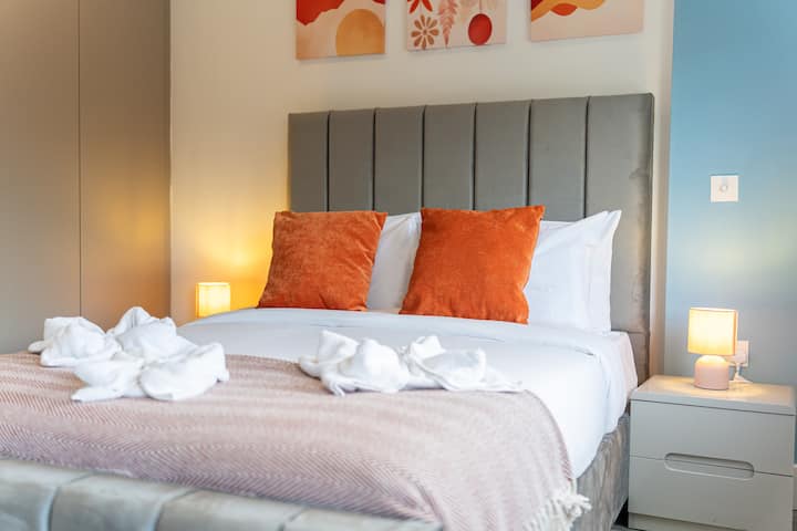 Stamford Bridge Retreat | 2 Bedroom- 3rd Floor - Fulham