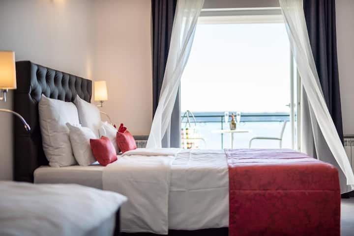 Superior Sea View Room For Three With Balcony - Piran