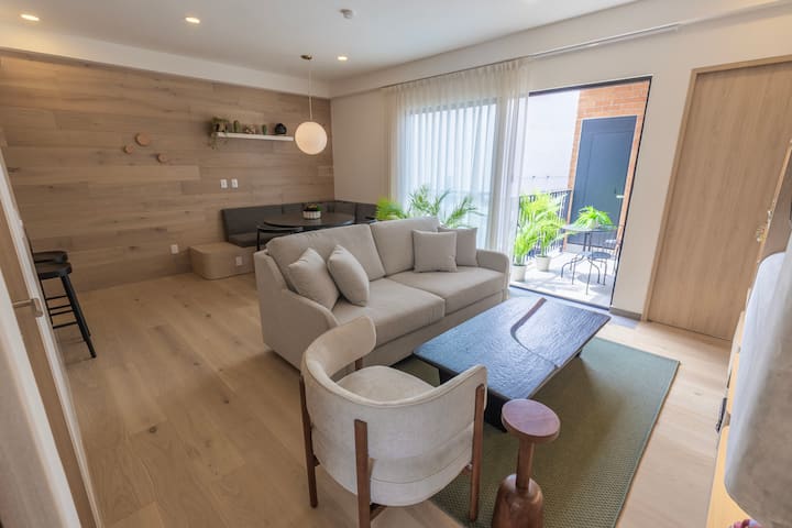 Upscale 2br 2ba Balcony, Gym, Pool & Skydeck - Mexico