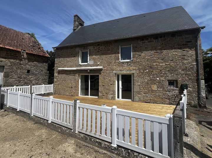 "Maison Au Calme 8 Pers, Mer à Pied Et Terrasse" - Jullouville