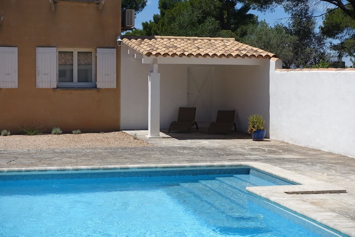 Joli Gîte Avec Piscine Dans Propriété Provençale - Cavaillon