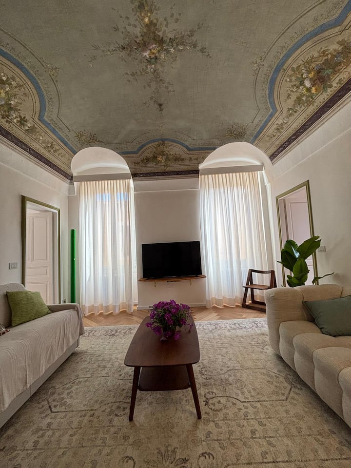 Casa Flò, Charme E Comfort Nel Centro Storico - Bordighera