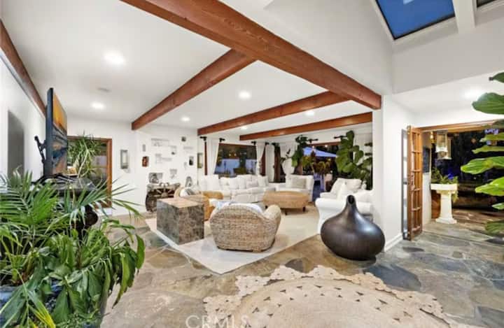 Luxury Retreat:jacuzzi, Fireplace& Private Beaches - Newport