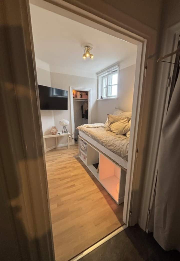 Central And Cozy Studio Apartment - Stockholm