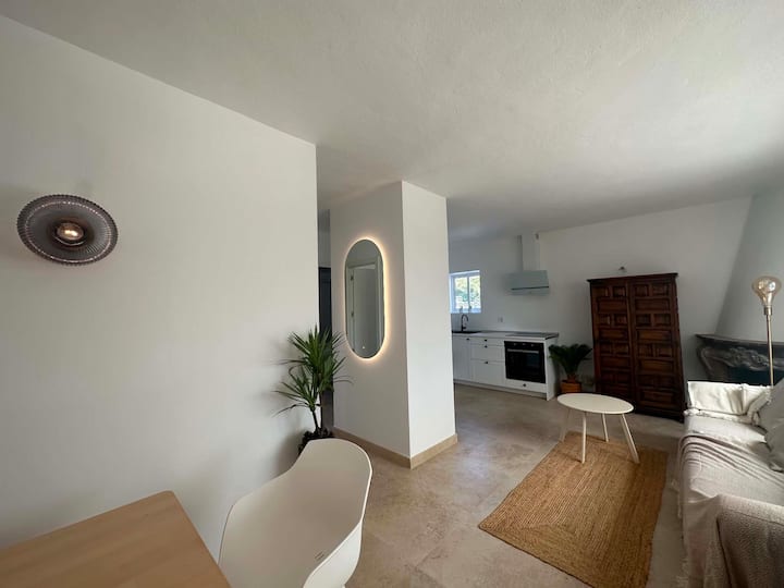 Beachside Marbella Retreat | Walk To Beach - Marbella