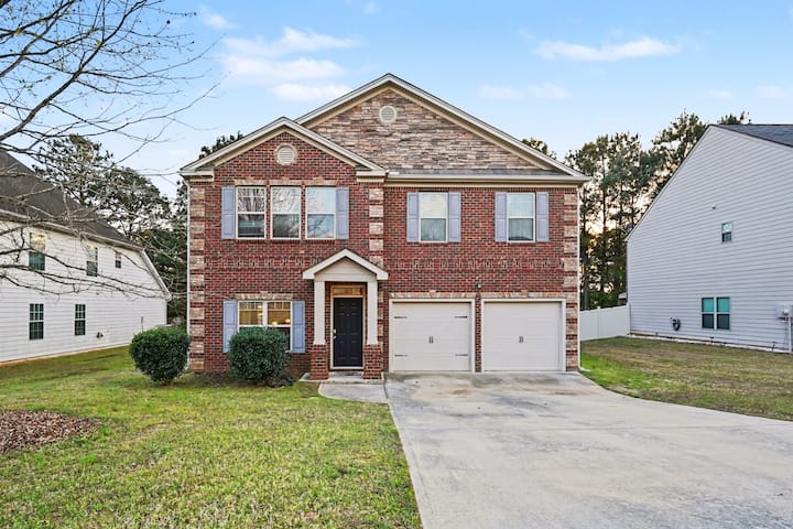 Peaceful&spacious Retreat For The Whole Family - Jonesboro, GA