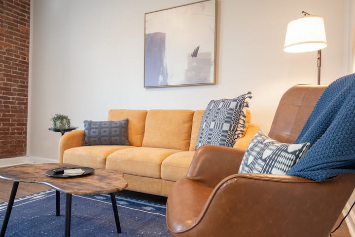 Walkable Downtown Condo | King Bed + Brick Loft - Spartanburg, SC