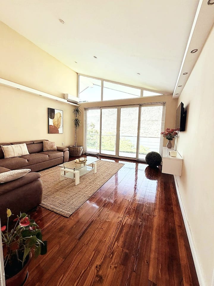 Exclusive Holiday House With Golden View. - Montenegro