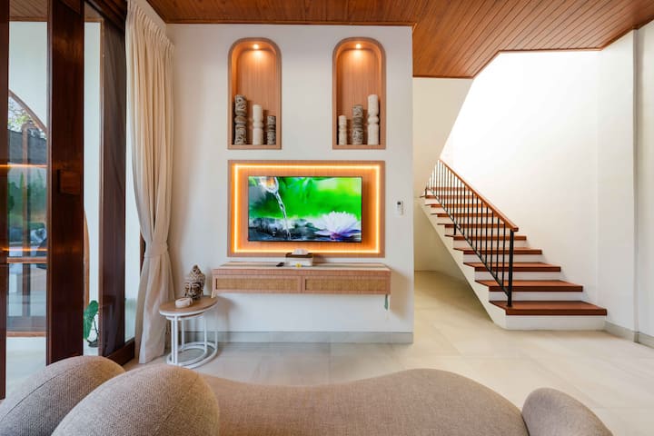 Nuq Seminyak - Spacious 3br Pool Villa - Australia