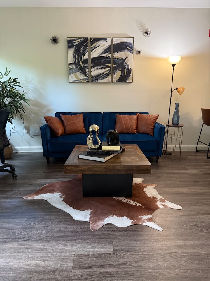 The Quiet Retreat - Long Term + Elevator Access! - Brookhaven, GA