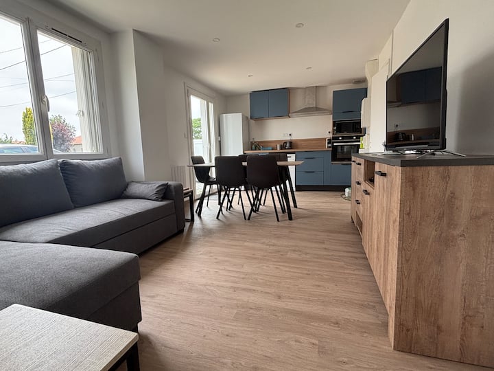 T3 Rénové Central • Jardin Clos & Plage Proche - Saint-Gilles-Croix-de-Vie