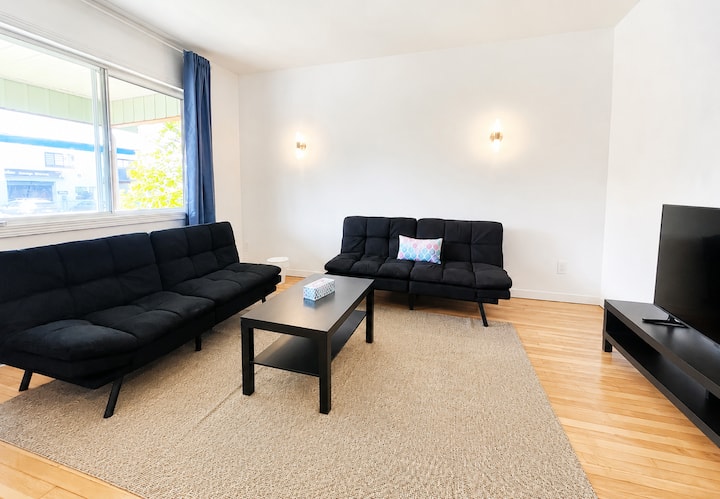 Cozy 4br Duplex W/ Great Transit & Walkability - Montreal